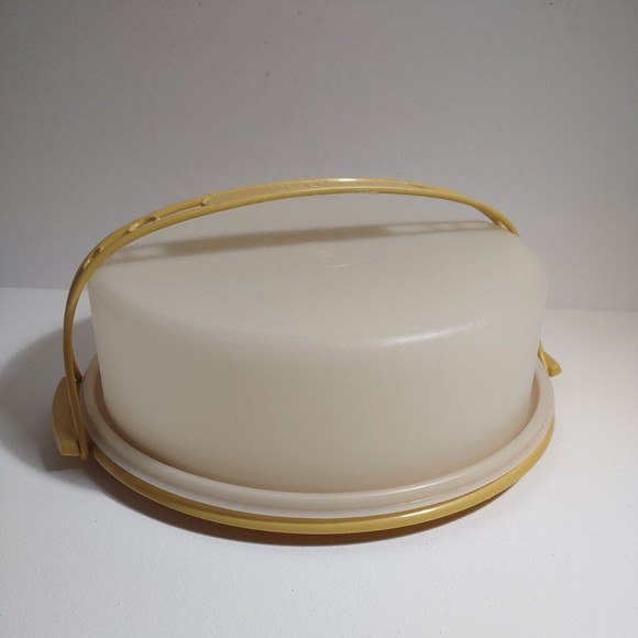 Tupperware | Kitchen | Vintage Tupperware Pie Cake Keeper Taker Carrier ...